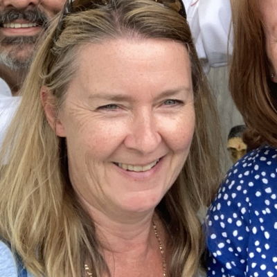 Adrienne Walters - Performer, Singer | StageAgent