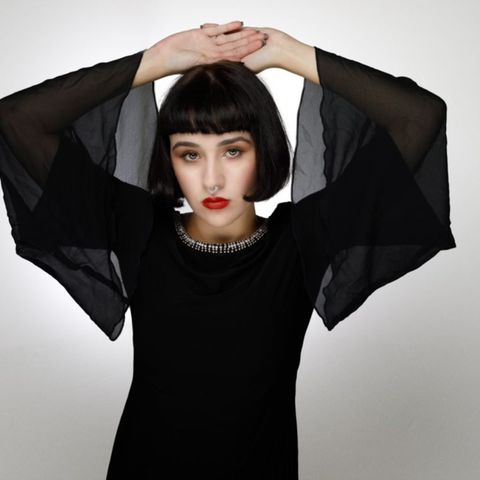 Allison Maney - Performer, Singer | StageAgent