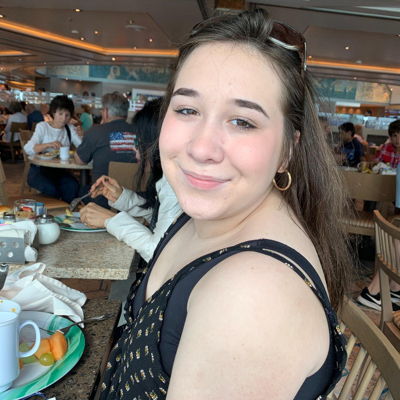 Anajulia Lima - Performer, Actor, Singer, Comedian | StageAgent