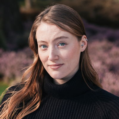 Anne Faraday - Performer, Actor, Singer, Model | StageAgent