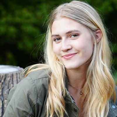 Cecilia McCahon - Actor, Dancer, Singer, Model | StageAgent