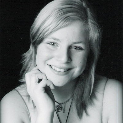 Chelsea Forster - Performer, Fan, Actor, Singer | StageAgent