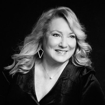 Christina Nadine | StageAgent