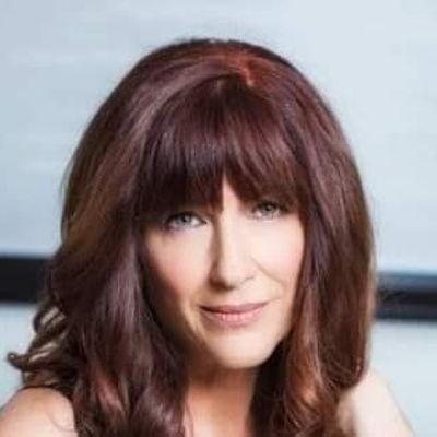 Colleen Zandbergen - Performer, Teacher, Actor, Voice-over, Singer ...