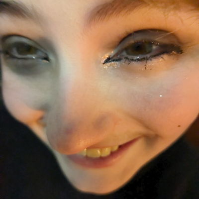 Crispy ooman - Actor, Dancer, Singer, Comedian, Choreographer, Scenic ...