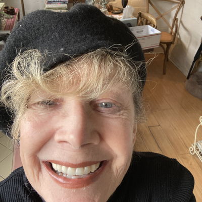 Dani Thompson - Performer, Actor, Voice-over | StageAgent