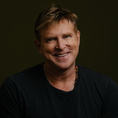 Darren Mort - Actor, Voice-over, Singer | StageAgent