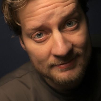 Dustin Fife - Performer, Actor, Singer, Comedian | StageAgent