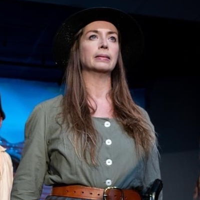 Emma Price - Performer, Actor, Voice-over, Singer, Comedian | StageAgent