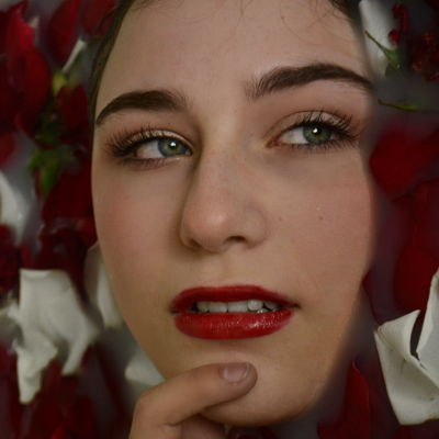 Emma Rumbalski - Actor, Singer | StageAgent