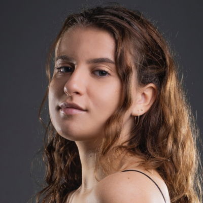 Emma Thayer - Actor, Dancer, Singer | StageAgent