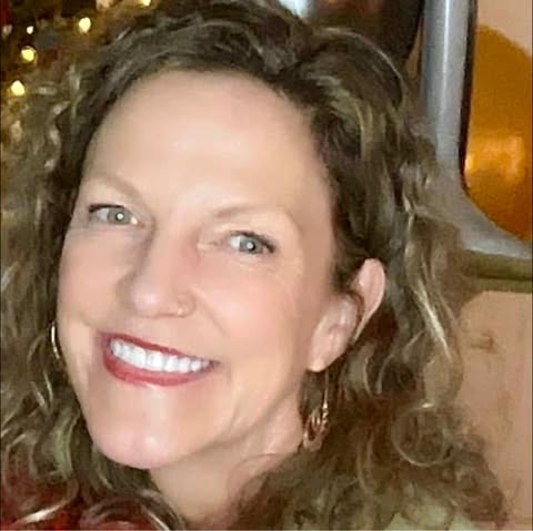 Erin Wright - Performer, Actor, Singer, Comedian | StageAgent