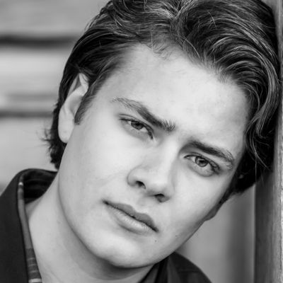 Ethan Rosenfeld - Actor, Dancer, Singer | StageAgent