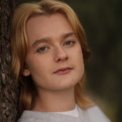 Ezra Yarborough - Performer, Fan, Actor, Dancer, Voice-over, Singer ...