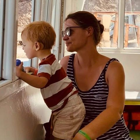 Hélène Casier - Teacher, Fan, Music Teacher | StageAgent