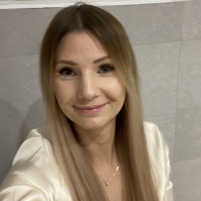 Holly Matusiewicz - Performer, Actor | StageAgent