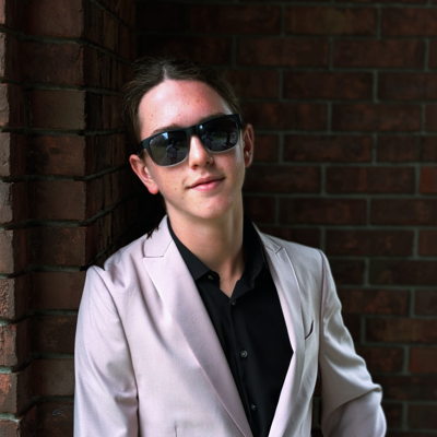 Isaac Weckerle - Performer, Actor, Dancer, Singer | StageAgent