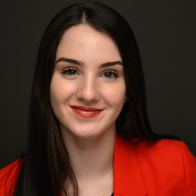 Isadora Johnston - Performer, Actor, Singer, Comedian | StageAgent