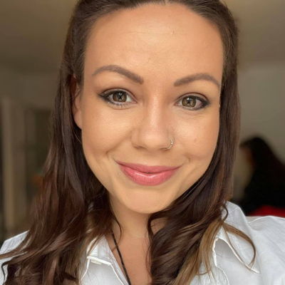 Jennifer Smyth - Performer, Teacher, Fan, Actor, Voice-over, Comedian ...