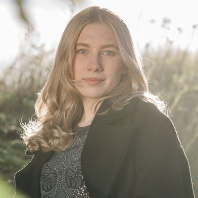 Johanna Winde - Actor, Dancer, Singer | StageAgent