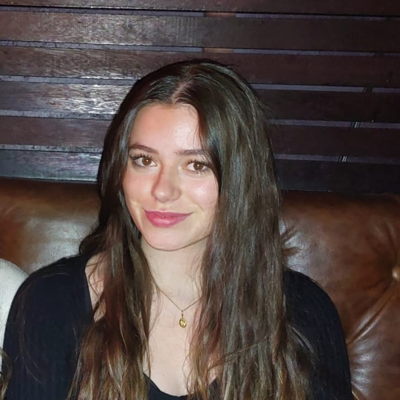 Julia Mattes - Performer, Fan, Actor, Dancer, Singer | StageAgent