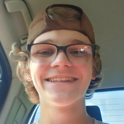 Kaden Worthley - Performer, Actor | StageAgent