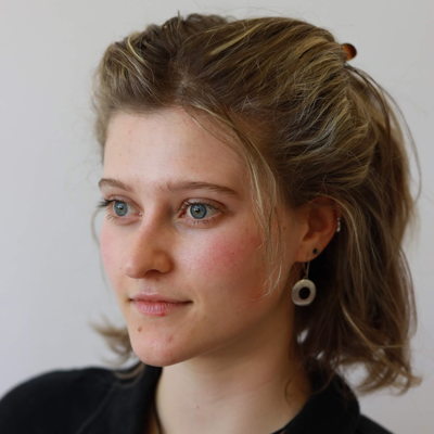 Katharine Basile - Actor, Singer | StageAgent