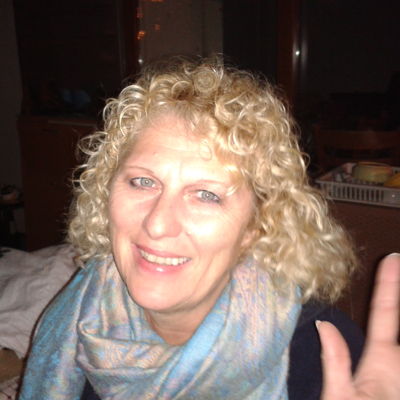 Lisa Sanders's Instagram, Twitter & Facebook on IDCrawl