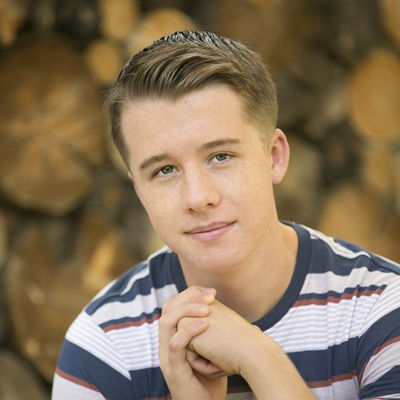 Logan Ralph - Performer, Actor, Singer, Comedian | StageAgent