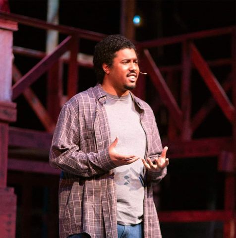 Lorenz Looney - Actor, Dancer, Singer | StageAgent