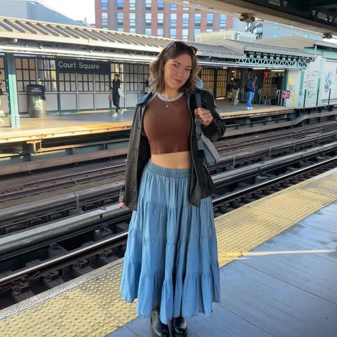 Maddy Young - Performer, Actor, Singer, Comedian | StageAgent