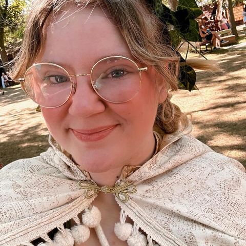 Matti Mickelsen Green - Artistic Staff, Hair/Makeup | StageAgent