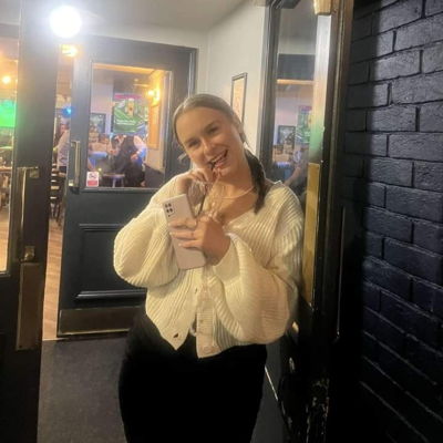 Millie hollins - Performer, Actor, Dancer, Singer | StageAgent