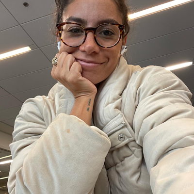 Nia - Performer, Teacher, Actor, Dancer, Voice-over, Singer, Comedian ...