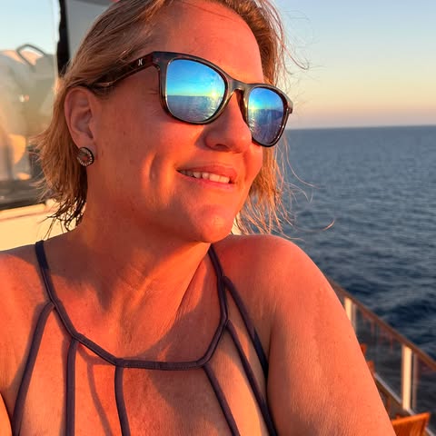 Pam Free Eshler - Performer, Singer | StageAgent
