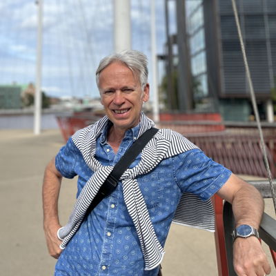 Phil Gunderson - Performer, Teacher, Actor, Drama Teacher | StageAgent