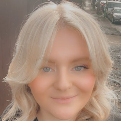 Phoebe McCann - Performer, Actor, Dancer, Voice-over, Singer | StageAgent