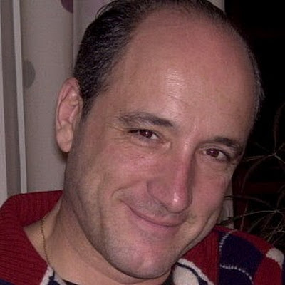 Roberto Alvarez - Artistic Staff, Director, Producer | StageAgent