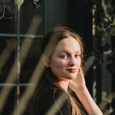 Sav Stringer - Performer, Actor, Singer, Comedian | StageAgent