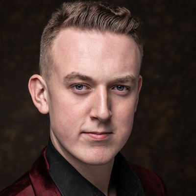 Shea Ferron - Performer, Actor, Singer | StageAgent