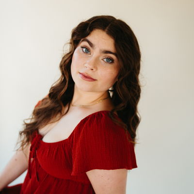 Sydney Wright - Actor, Dancer, Voice-over, Singer | StageAgent