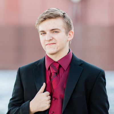 Thomas Clark - Actor, Singer, Comedian | StageAgent