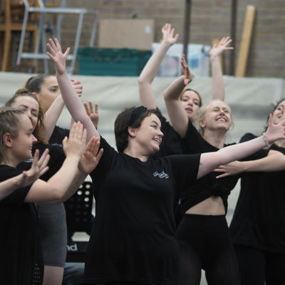 Una Morrison - Performer, Actor, Singer | StageAgent