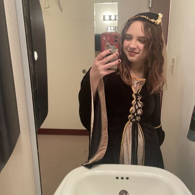 Whitlee Sheffer - Performer, Fan, Actor, Dancer, Comedian | StageAgent