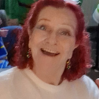 Ysanne Billson - Fan | StageAgent